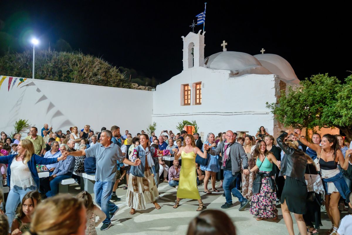 The 10 Best Greek Party Islands | Greece Insiders