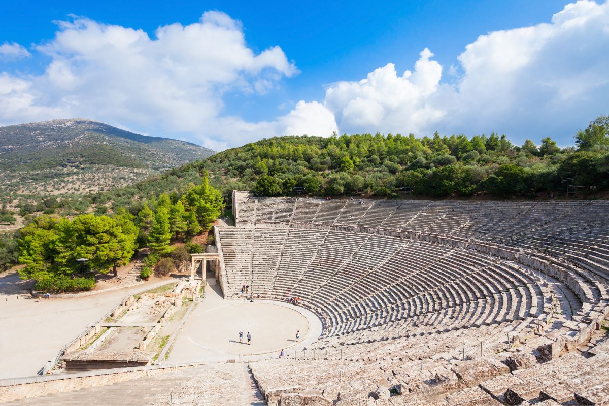 The Top Must-See Historical Sites in Greece