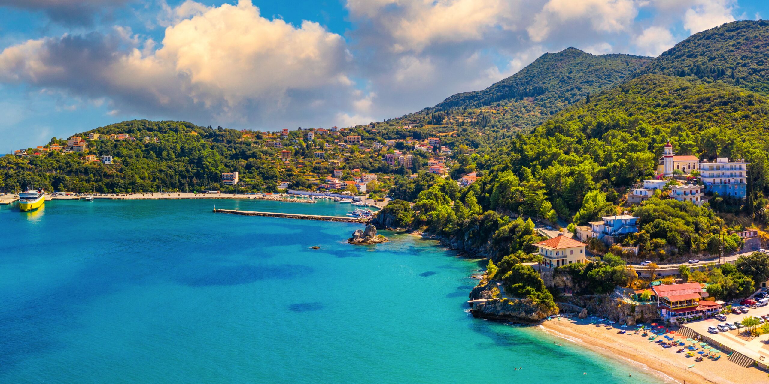 Honeymoon in Greece: Complete guide, tips, locations, and ideas