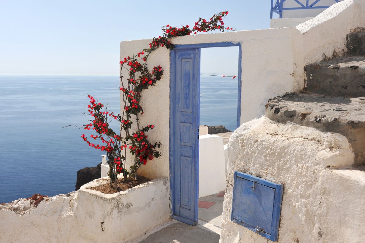 Weather in Greece in May: Everything You Need to Know