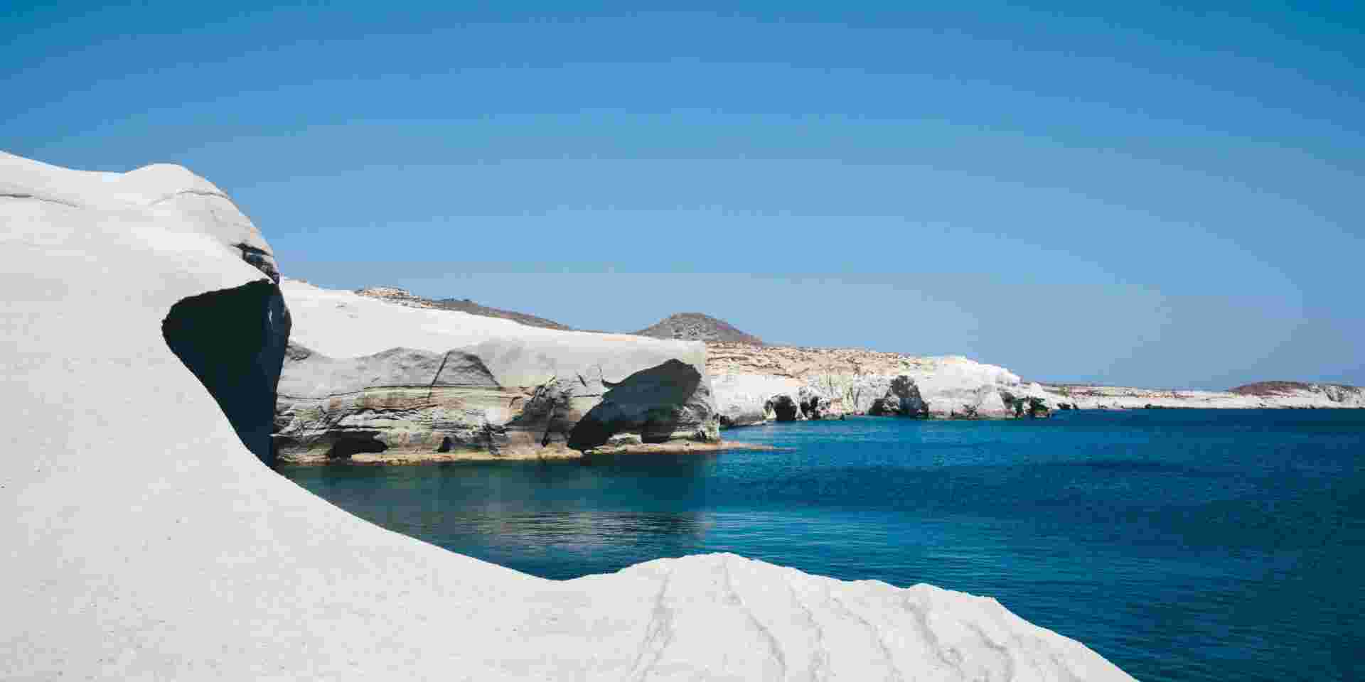 Greece in August: Insider's Guide to Your Ultimate Vacation