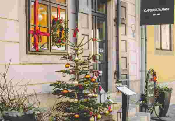 Exploring the Meaning of "Kalimera" and "Kalispera" in Greek - Greece ...